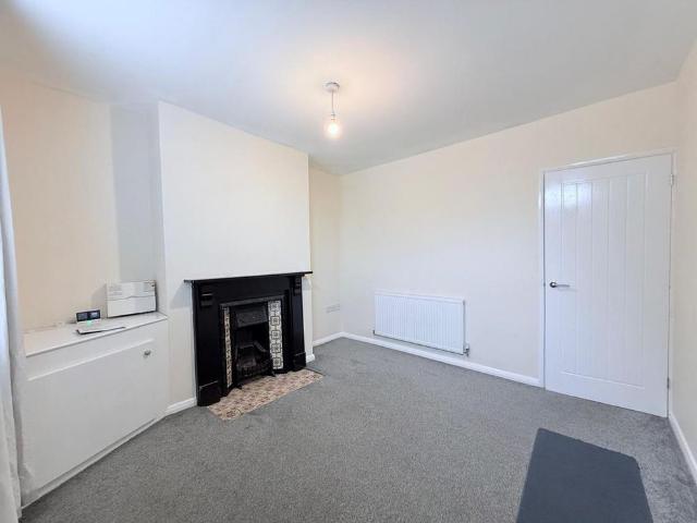 2 bedroom house to rent