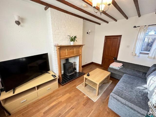 2 bedroom house to rent