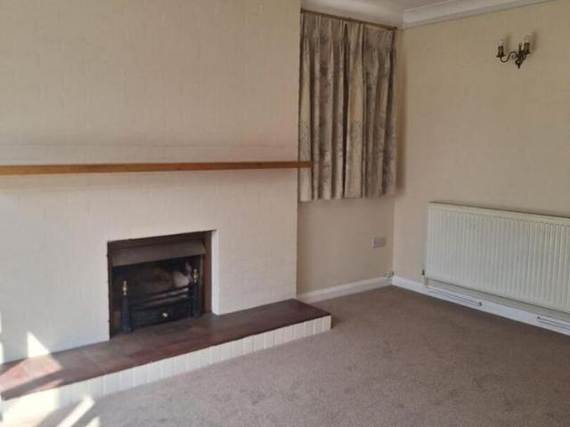 2 bedroom house to rent