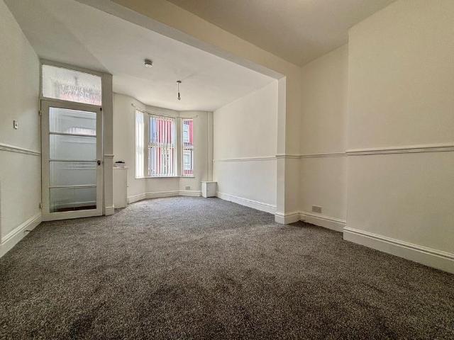 2 bedroom house to rent