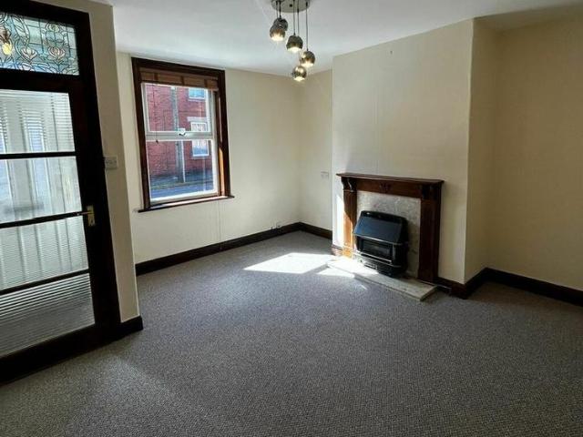 2 bedroom house to rent