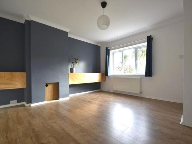 2 bedroom house to rent