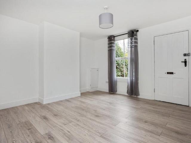 2 bedroom house to rent