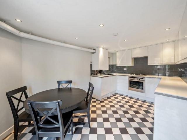 2 bedroom house to rent