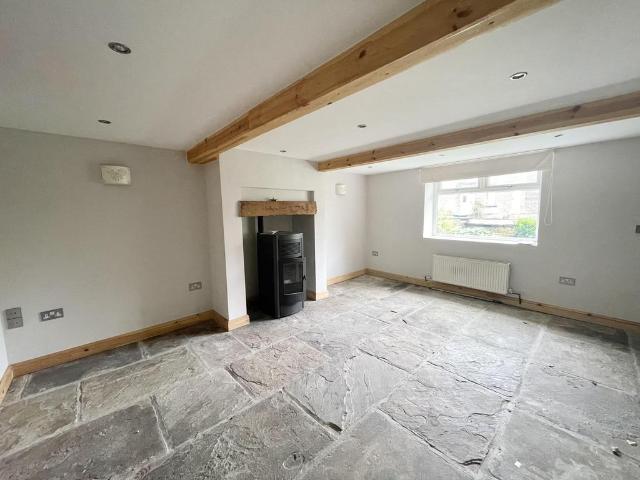 2 bedroom house to rent