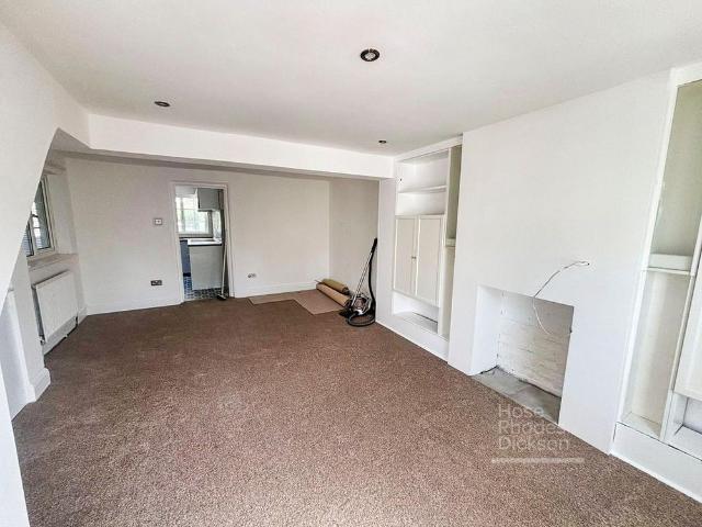 2 bedroom house to rent
