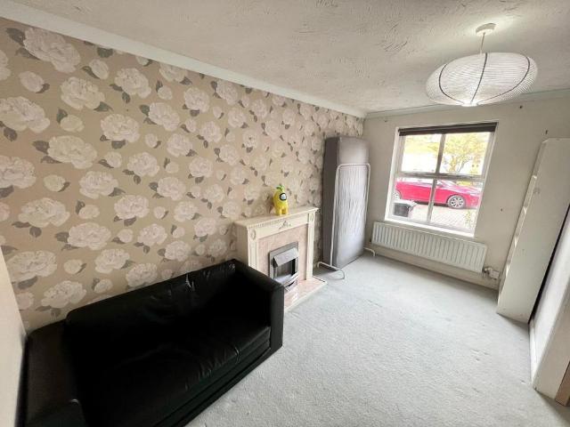 2 bedroom house to rent
