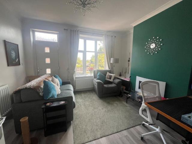 2 bedroom house to rent