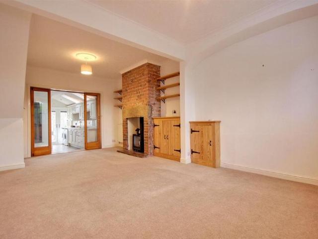 2 bedroom house to rent
