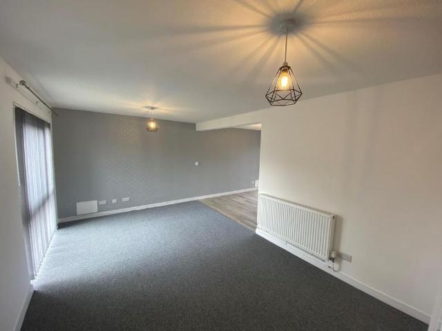 2 bedroom house to rent