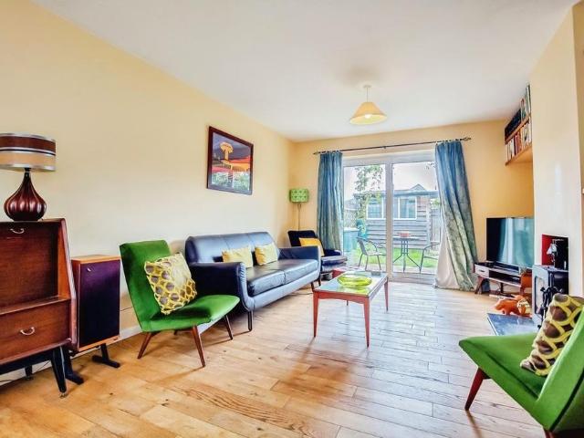 2 bedroom house to rent