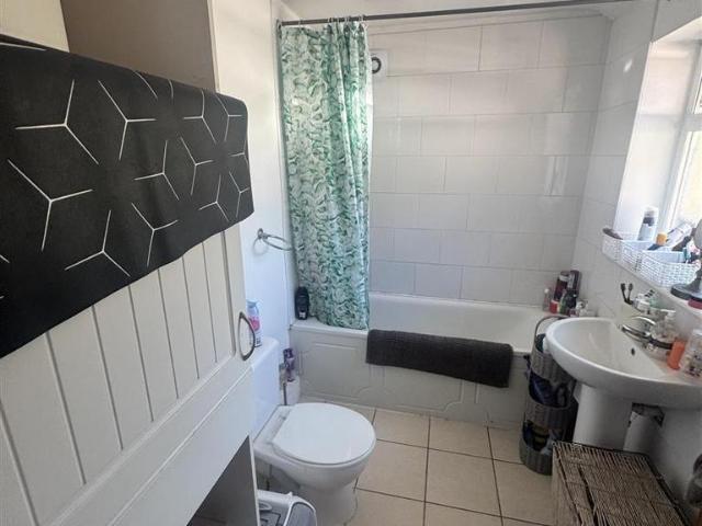 2 bedroom house to rent