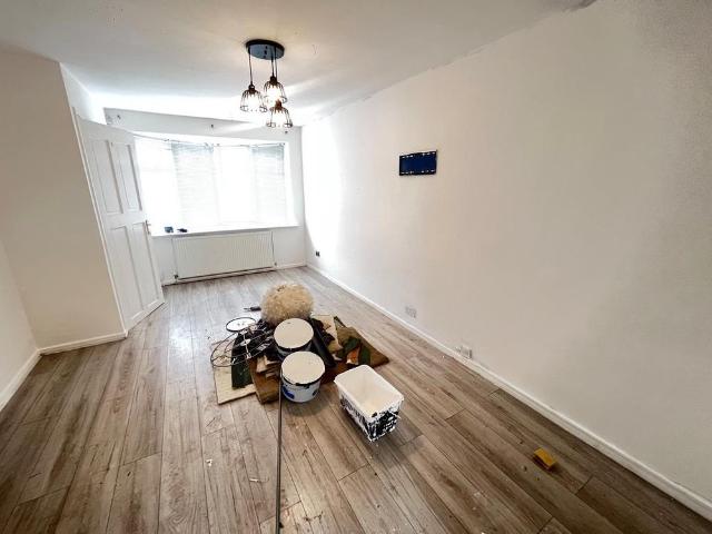 2 bedroom house to rent