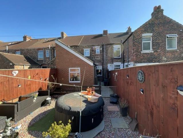 2 bedroom house to rent