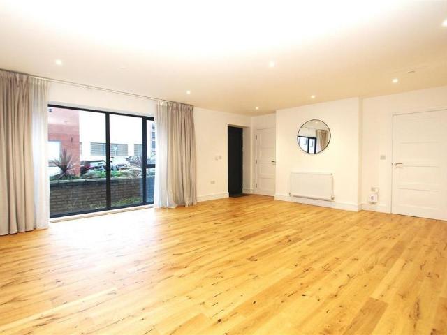 2 bedroom house to rent