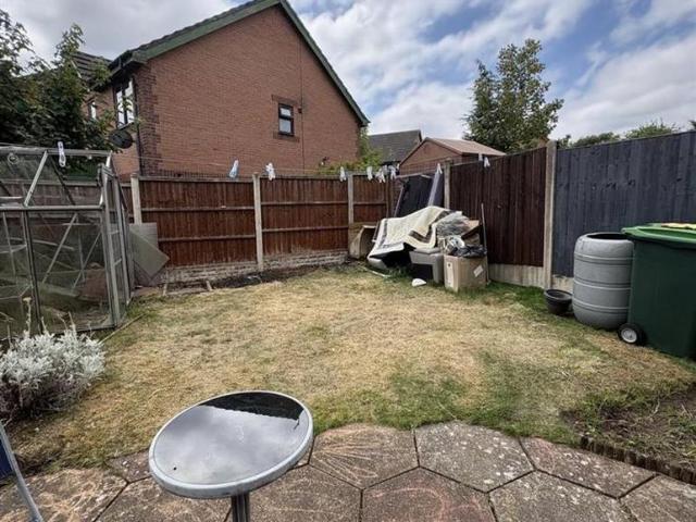2 bedroom house to rent