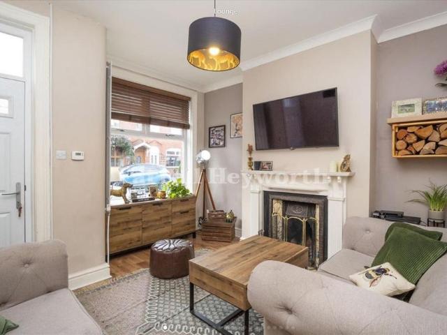 2 bedroom house to rent