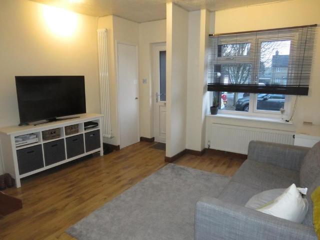 2 bedroom house to rent