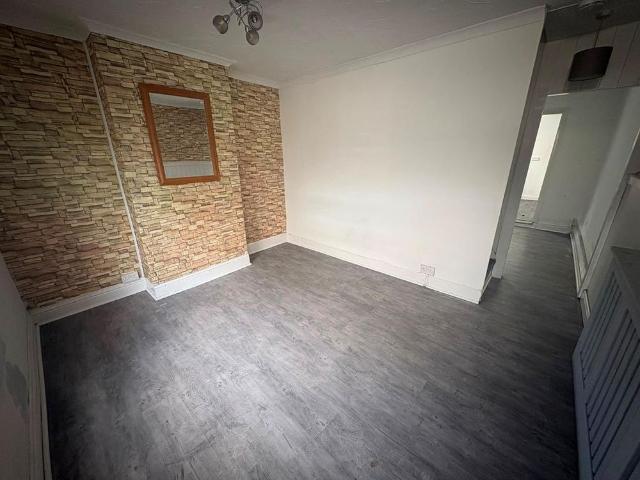 2 bedroom house to rent