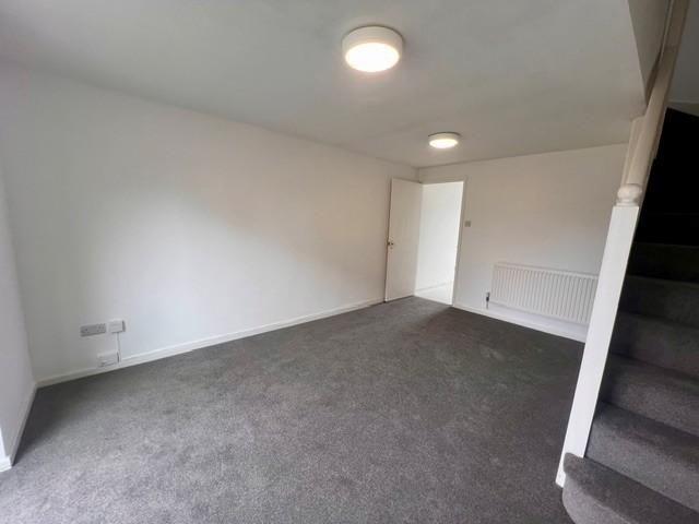 2 bedroom house to rent