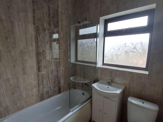2 bedroom house to rent