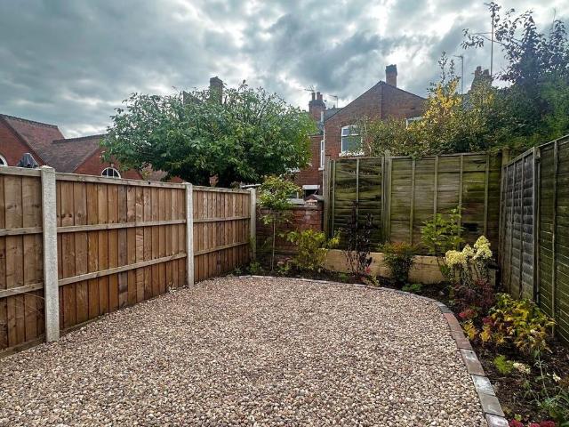 2 bedroom house to rent