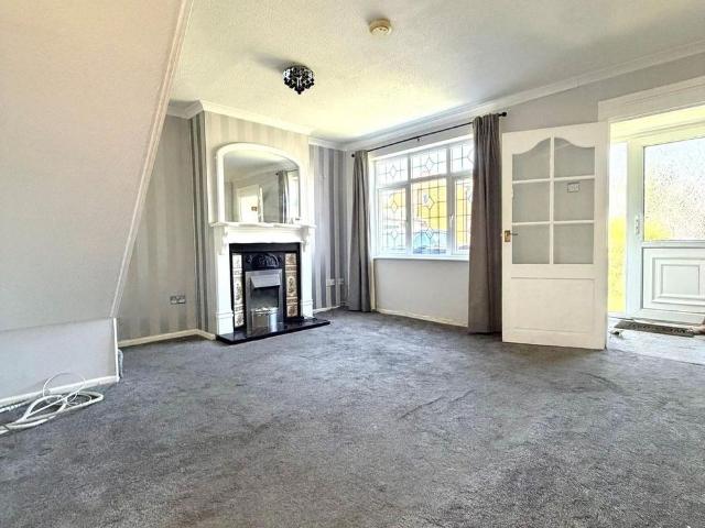 2 bedroom house to rent