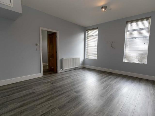 2 bedroom house to rent