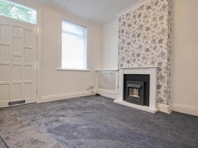 2 bedroom house to rent