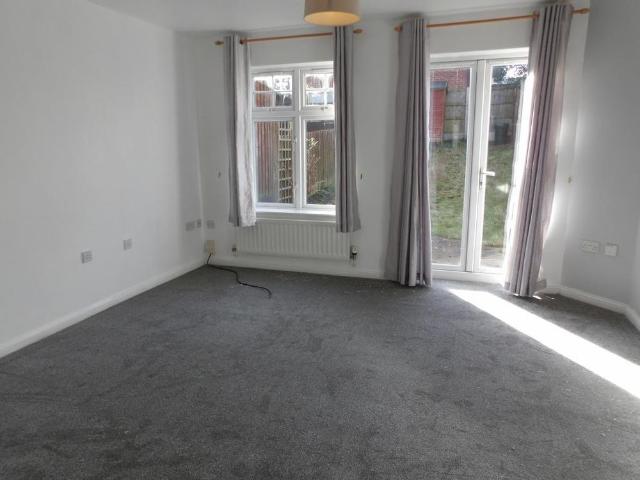 2 bedroom house to rent