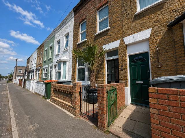 2 bedroom house to rent