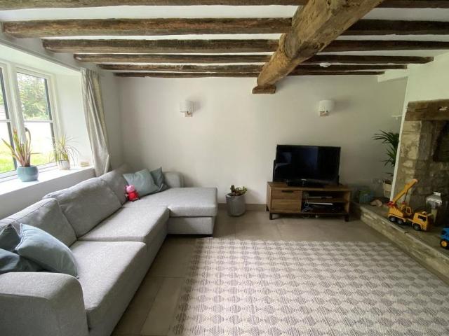 2 bedroom house to rent