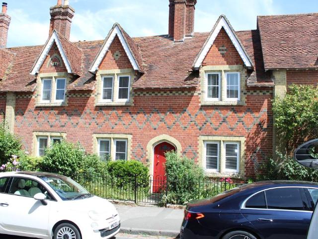 2 bedroom house to rent