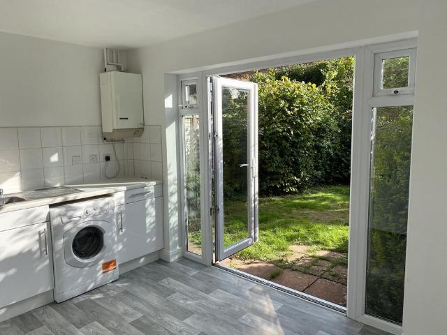 2 bedroom house to rent