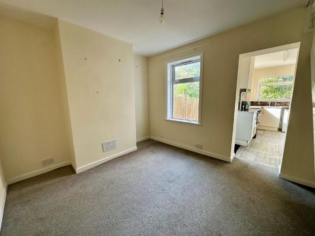 2 bedroom house to rent