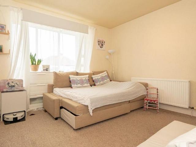 2 bedroom house to rent