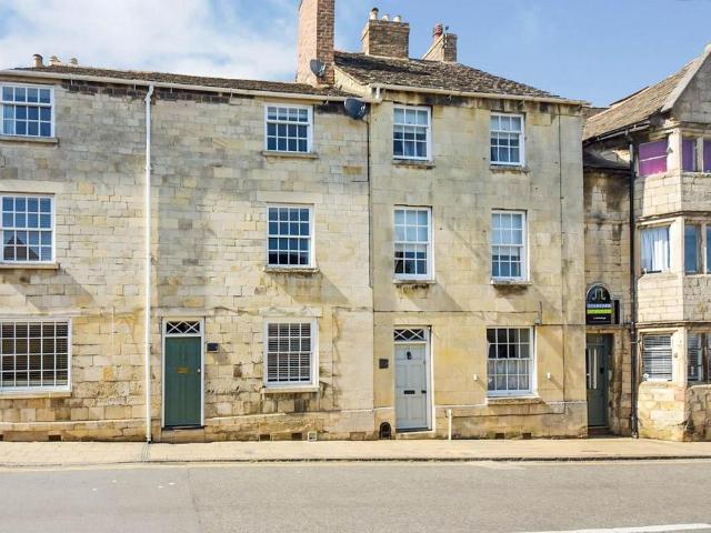 2 bedroom house to rent