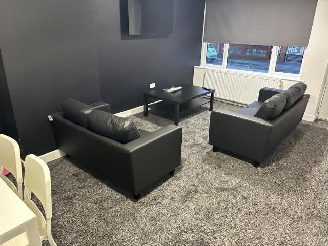2 bedroom house to rent