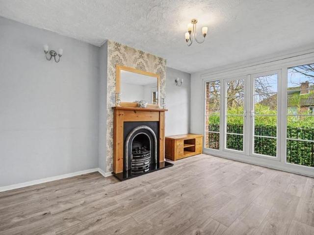 2 bedroom house to rent