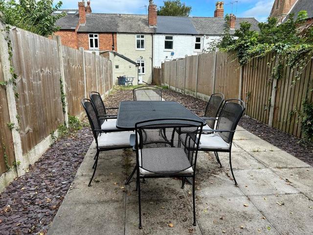 2 bedroom house to rent