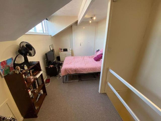 2 bedroom house to rent