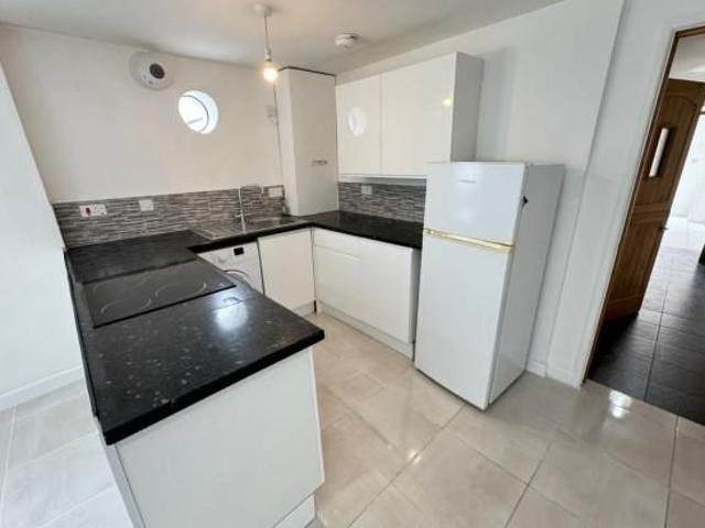 2 bedroom house to rent