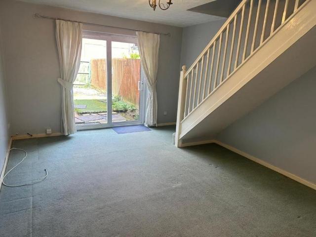 2 bedroom house to rent