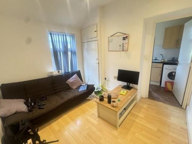 2 bedroom house to rent