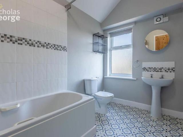 2 bedroom house to rent