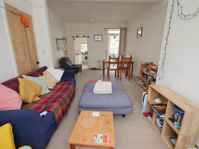 2 bedroom house to rent