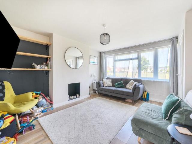 2 bedroom house to rent