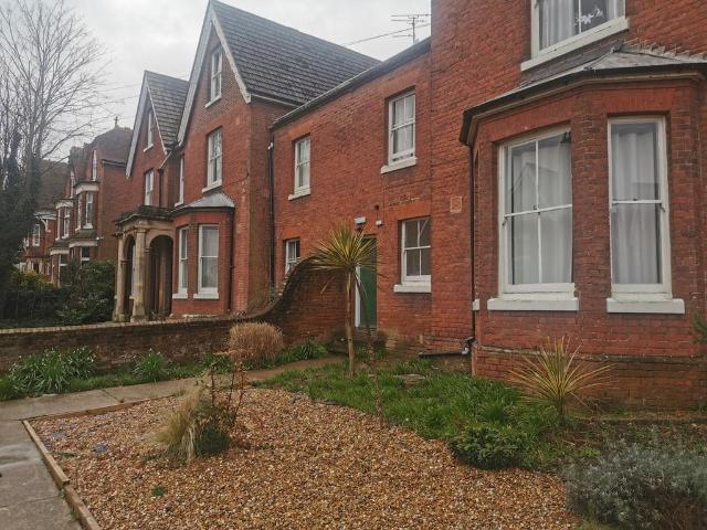 2 bedroom house to rent