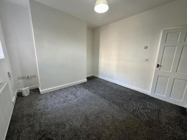 2 bedroom house to rent