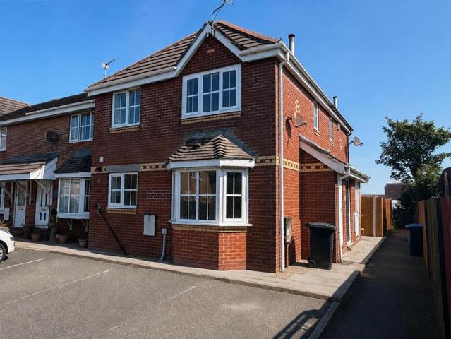 2 bedroom house to rent
